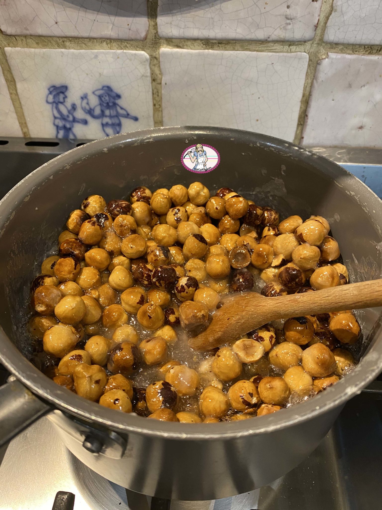 Faire les Pralinés noisette maison comme les pros. - FabiCooking